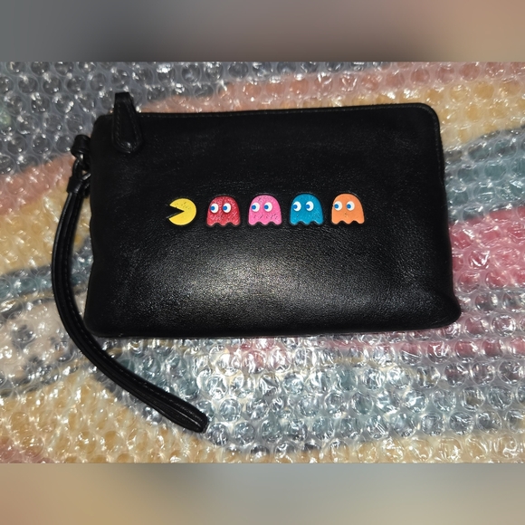 Marc Jacobs | Bags | Coach Pac Man Corner Zip Wristlet In Calf Leather ...